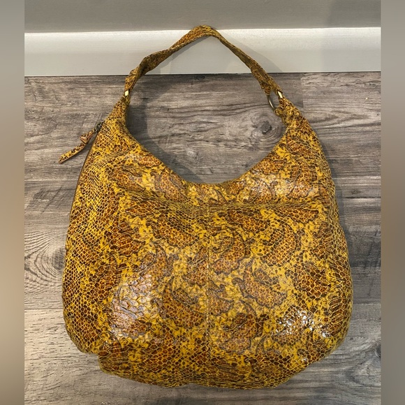 HOBO | Bags | Like New Hobo Snakeskin Large Shoulder Bag | Poshmark